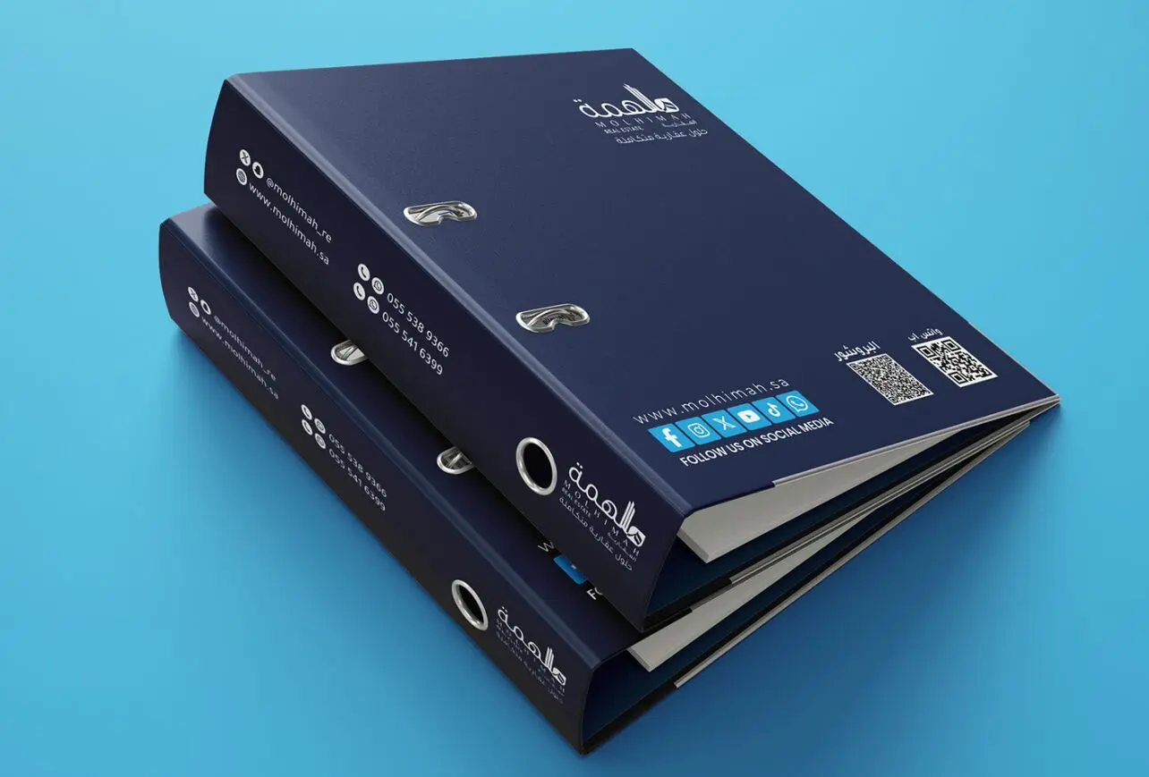 5 Free Binder Corporate Folder Design Mockups - Free PSD Mockups